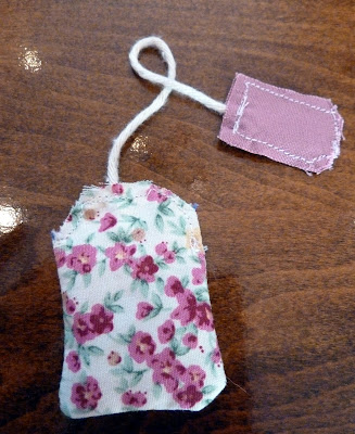 Calli's Crossing: DIY Fabric Tea Bags