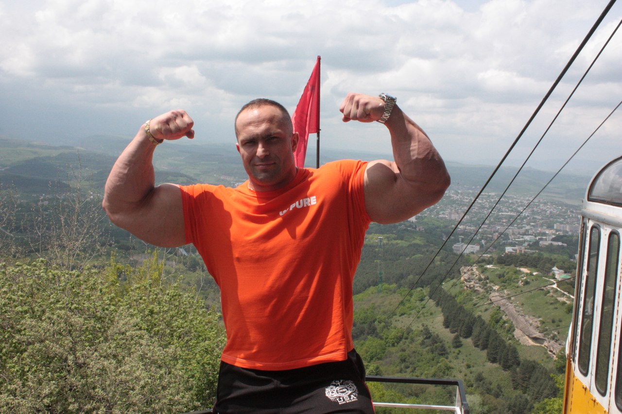 Muscle Lover: Biceps & Biceps