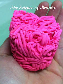 The Science of Beauty: Japanese pink 2 minute bath noodles