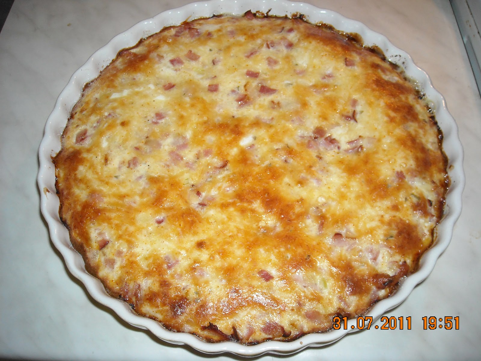 Ninnin leivonnaiset: Pekoni-Kinkkupiirakka