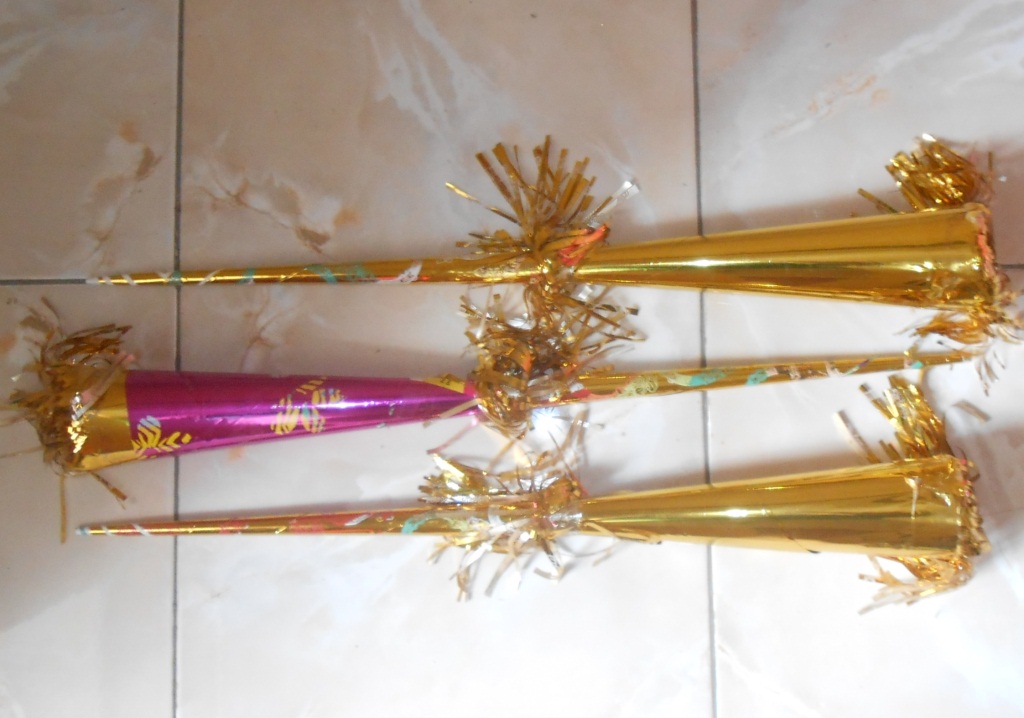 Aneka Terompet Tahun Baru 2017 | DIGITOYS