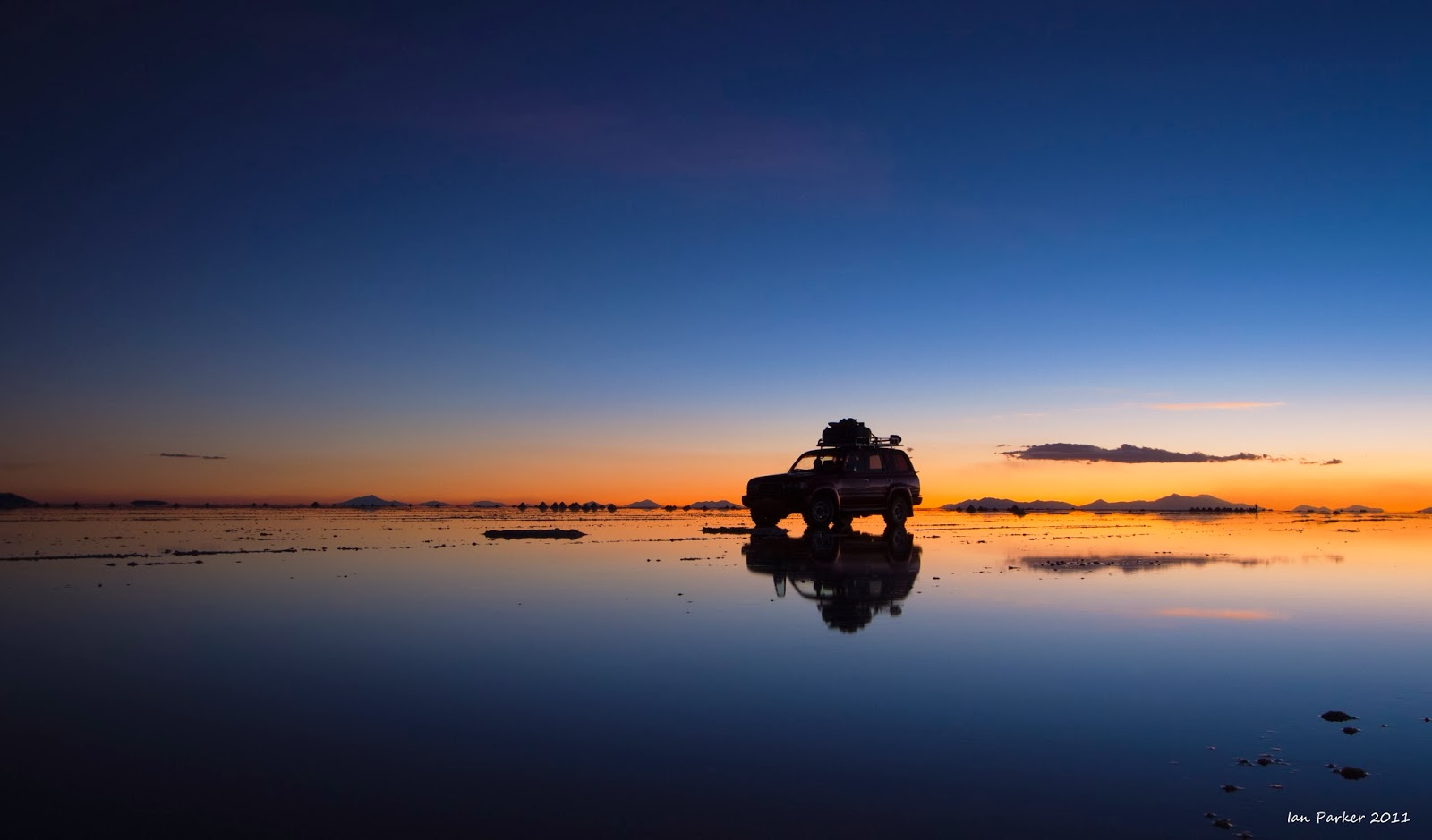 BOLIVIA... LO MEJOR QUE TENEMOS: EL MAR DE SAL YA VIBRA CON EL DAKAR ...