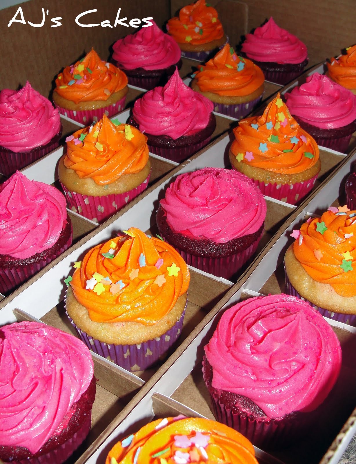 AJ's Cakes: Graduation Cupcakes