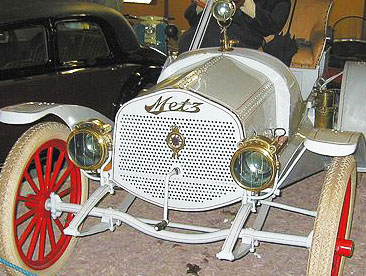 American Auto Emblems: METZ