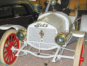 American Auto Emblems: METZ