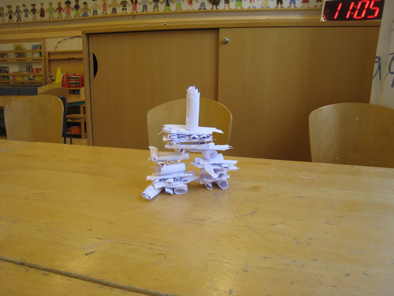 HJÄRTAT: Hur högt torn kan vi bygga av 10 papper och ett limstift?