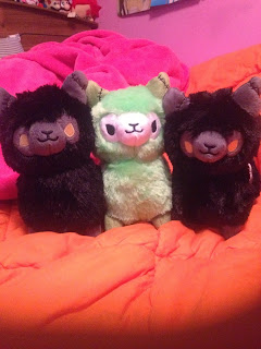 Keiko's Kawaii Corner : Tasty Peach Studios Zombie Alpaca Review