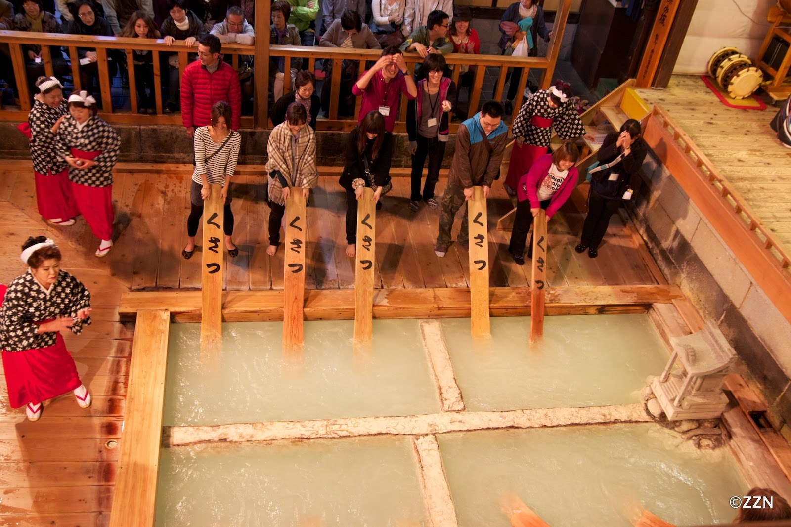 Visit Gunma!: Gunma Tours 3: Kusatsu Onsen (草津温泉)