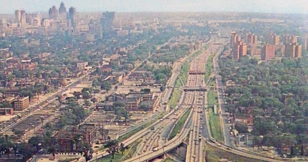 transpress nz: intersection of the John L. Lodge and Edsel Ford ...