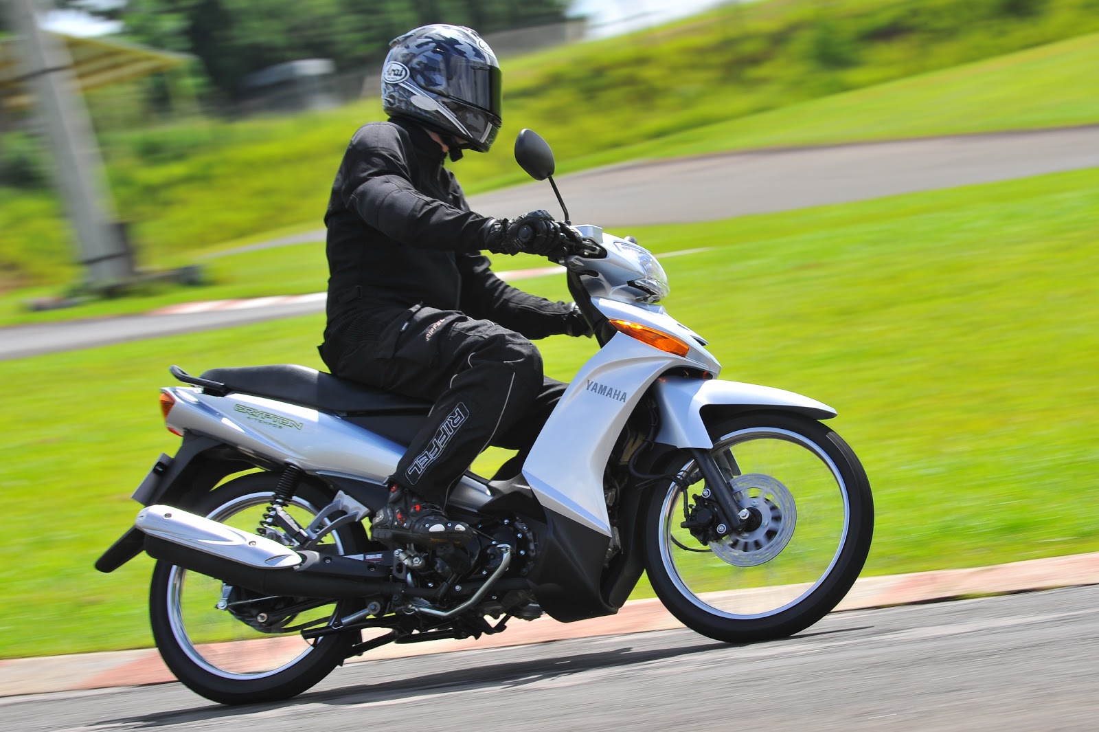 PAIXÃO YAMAHA: Yamaha T115 Crypton 2011 agora com preços baixos reduzidos