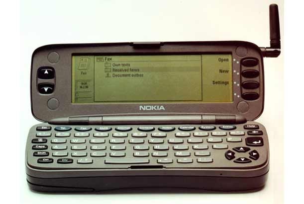 A evoluçao dos telemoveis ao longo do tempo: Nokia communicator, ano 1997