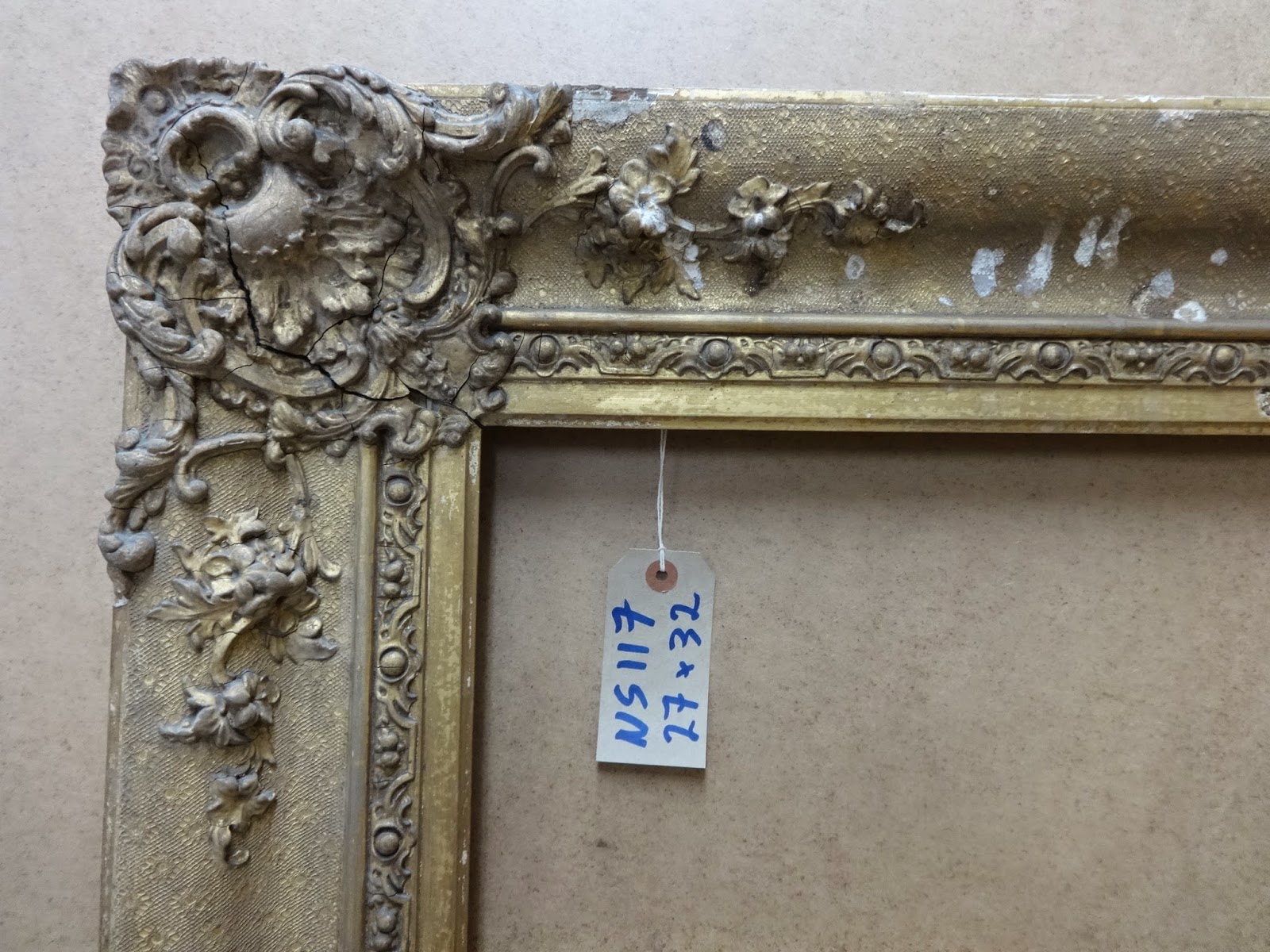 Antique Frame Sale: Victorian Portrait Frame
