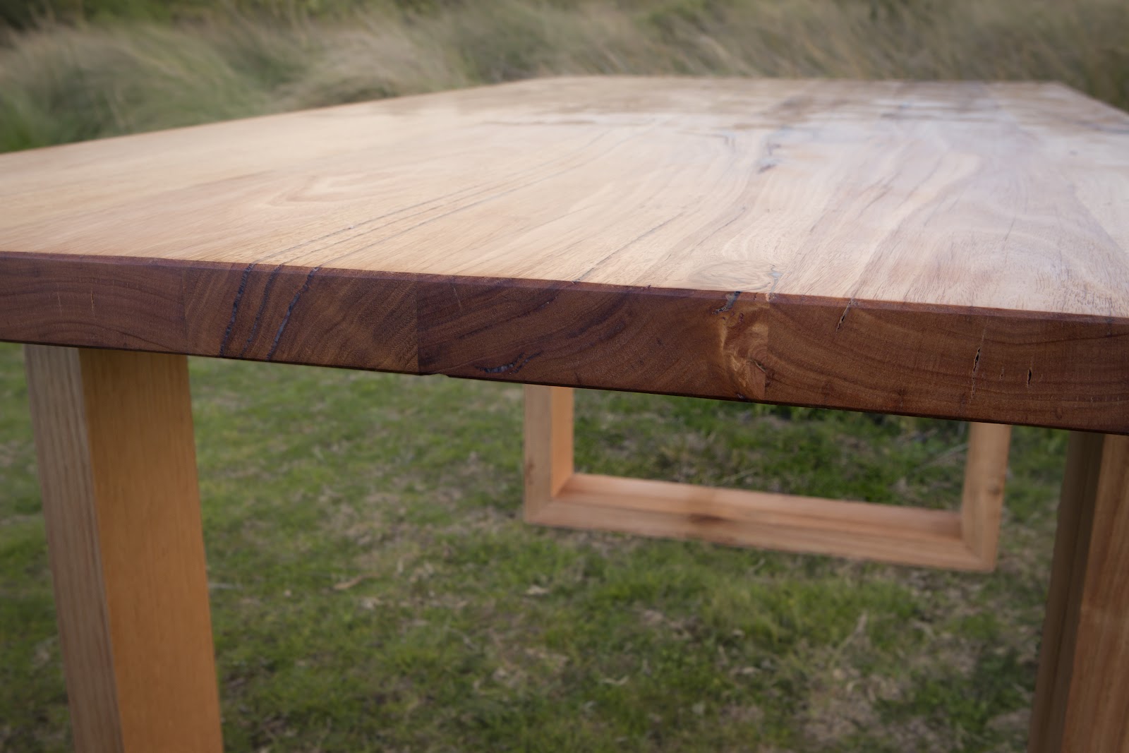 Bombora Custom Designs: 40mm thick messmate dining table