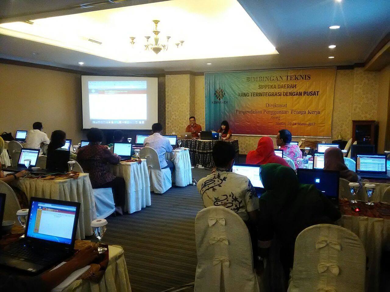 SEWA LAPTOP MEDAN 081370298606 - RENTAL MULTIMEDIA MEDAN 0813-7029-8606