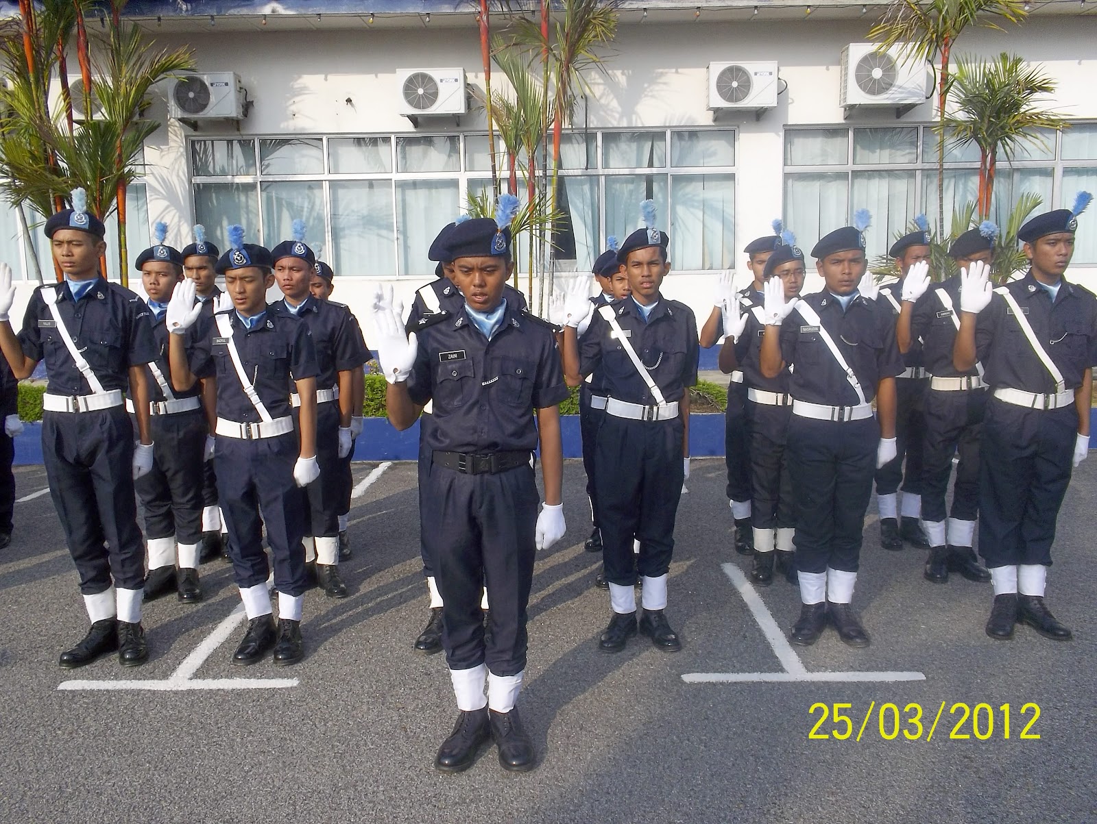 SMT D'LEMA: Kor Kadet Polis KVDLM Sebagai Detachment Sempena Sambutan ...