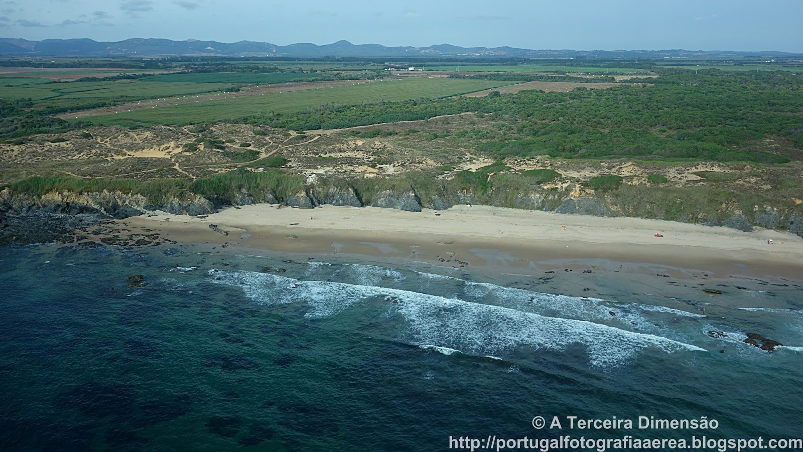 A Terceira Dimensão: Praia do Brejo Largo