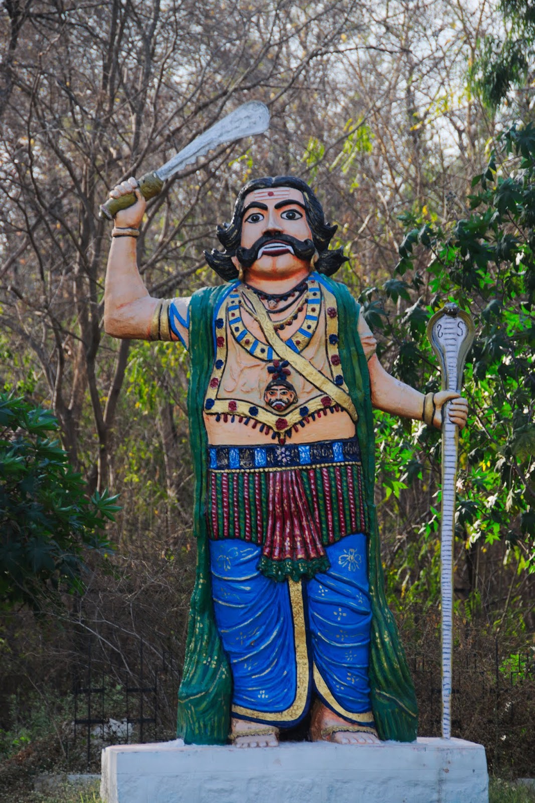 Hiranmay's stories: Mahishasura: The story of a vanquished king