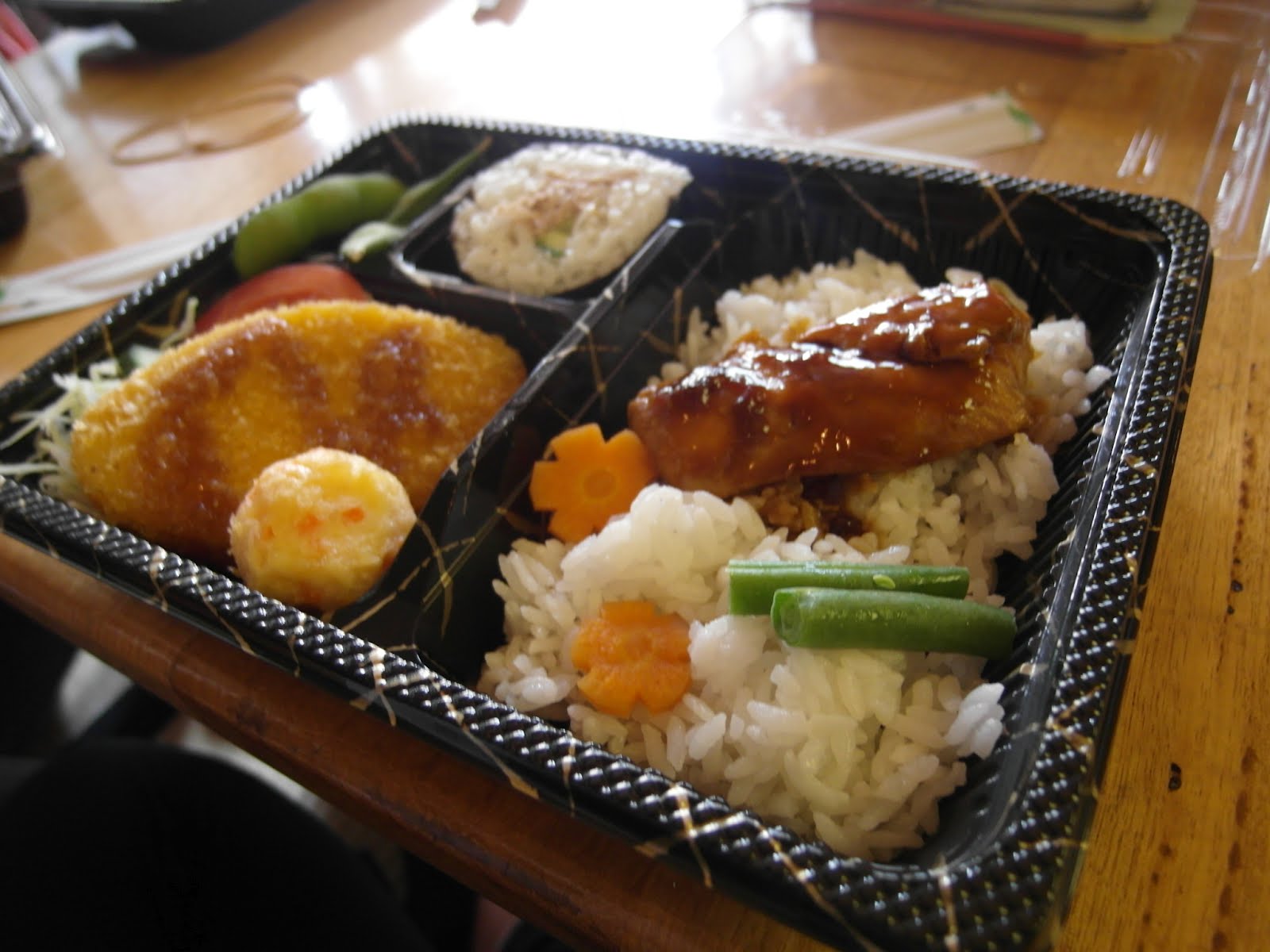 Free-Visa Transit Tours in Beijing: Hu Guo Si Snacks Great Tasting