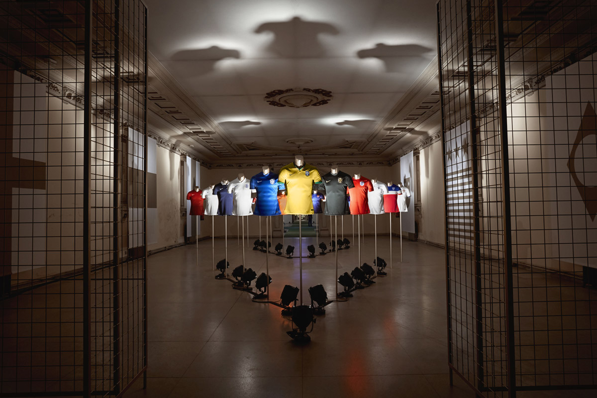 NIKE FOOTBALL (SOCCER) SUMMER COLLECTION 2014-WORLD CUP KITS+LIFESTYLE