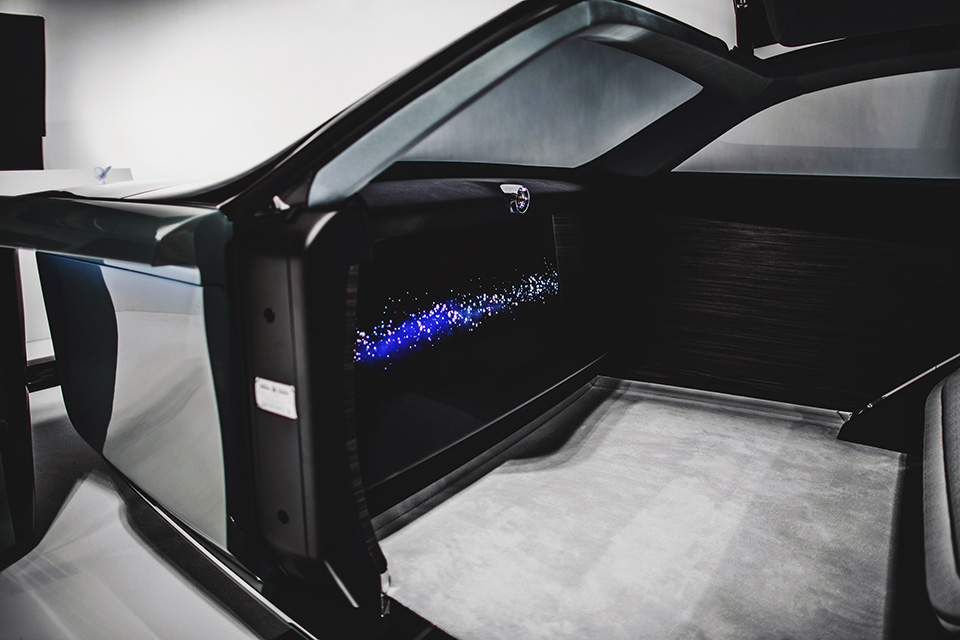 Here’s a Closer Look at the Insane Rolls-Royce 103EX Concept...*