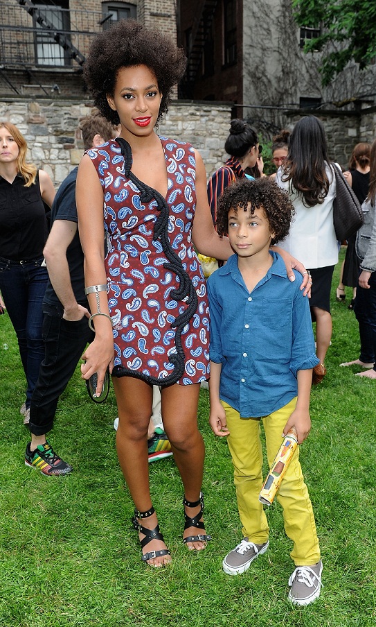 Jules Knowles's Instagram, Twitter & Facebook on IDCrawl