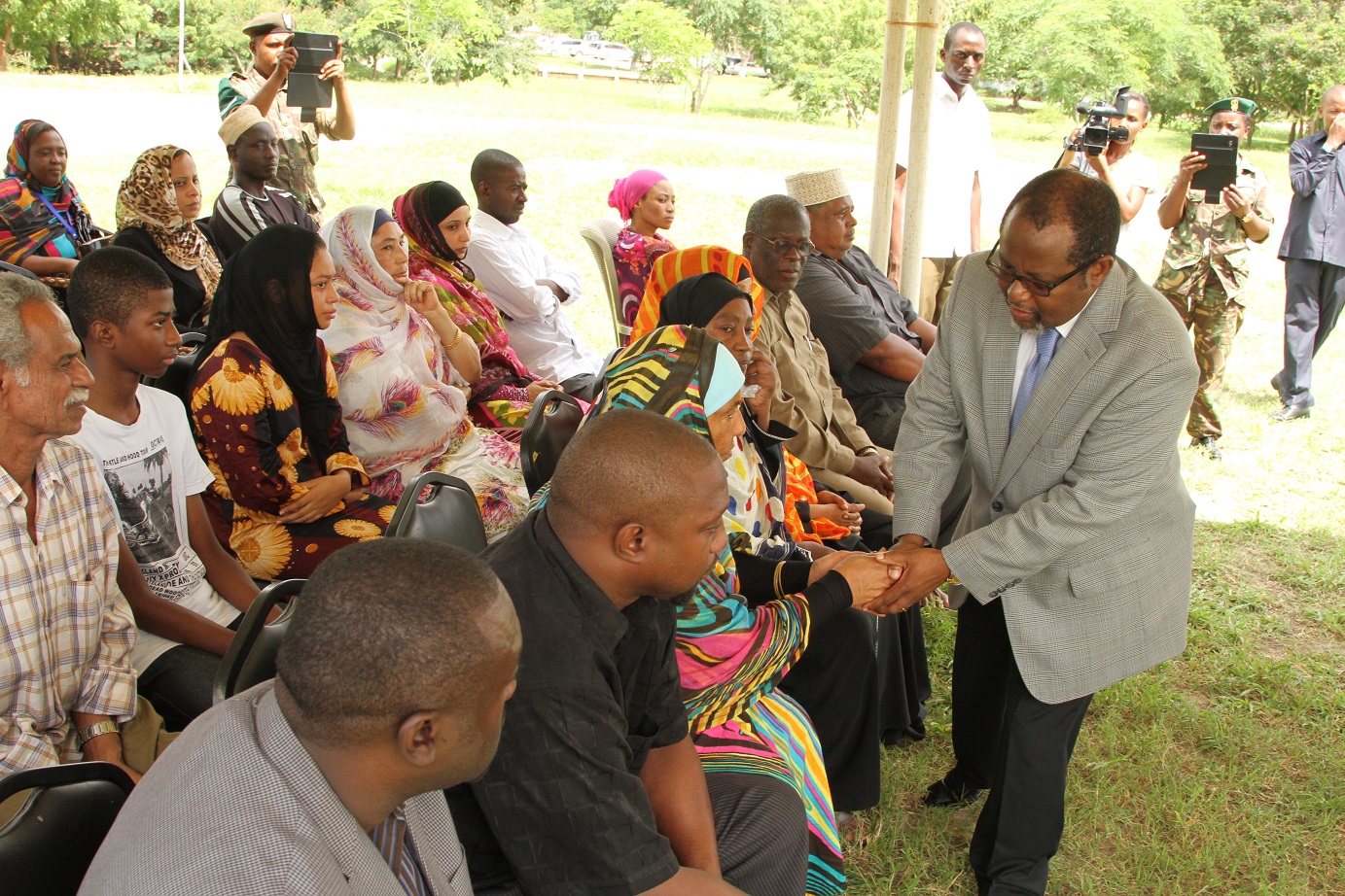 Picha: Shughuli za kuaga mwili wa Meja Generali Makame Rashidi ...