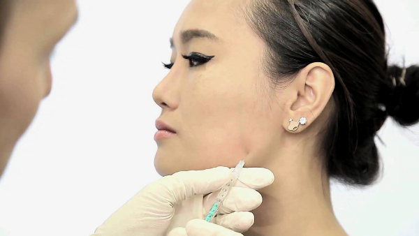 Plastic Surgery in Korea : For whom the Botox injection effective?