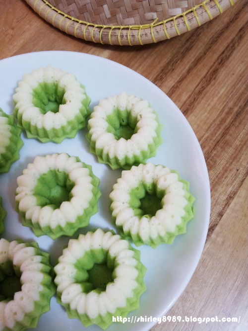 Shirley's Kitchen: Puteri Ayu/steamed mini pandan sponge cake