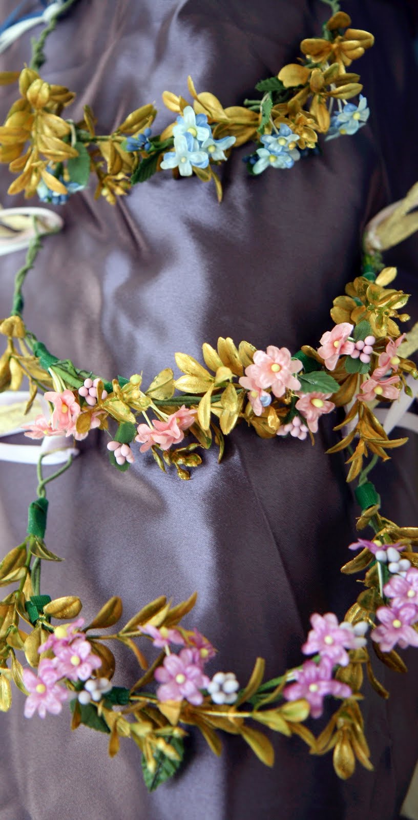bits and pieces: DIY: Floral Head Wreaths