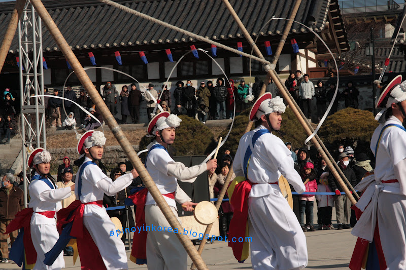 A Pinoy in Korea: Jultagi: The Art of Korean Tightrope Walking