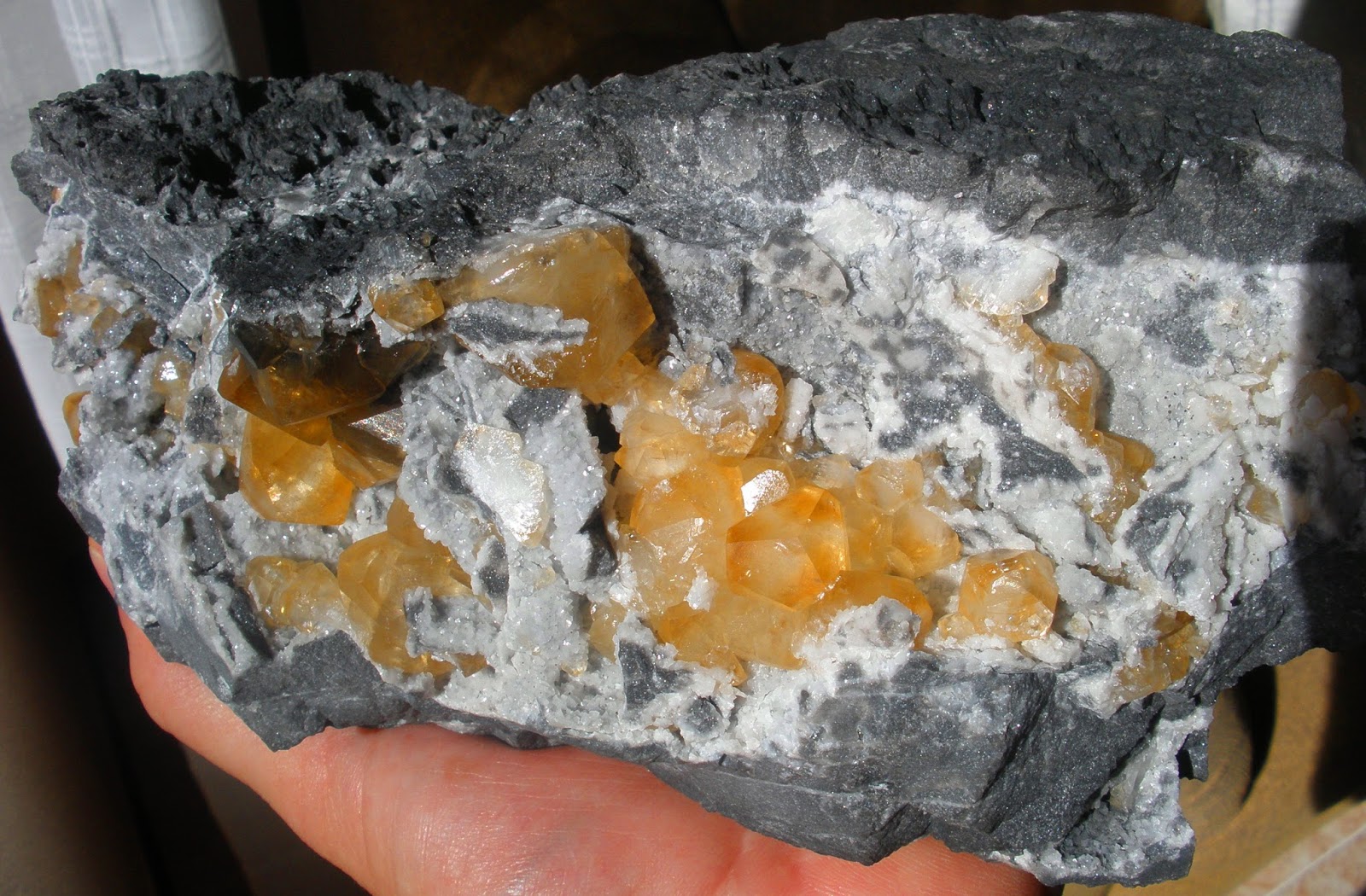 mineralhispania: CALCITAS DE VILLAMANÍN.LEÓN