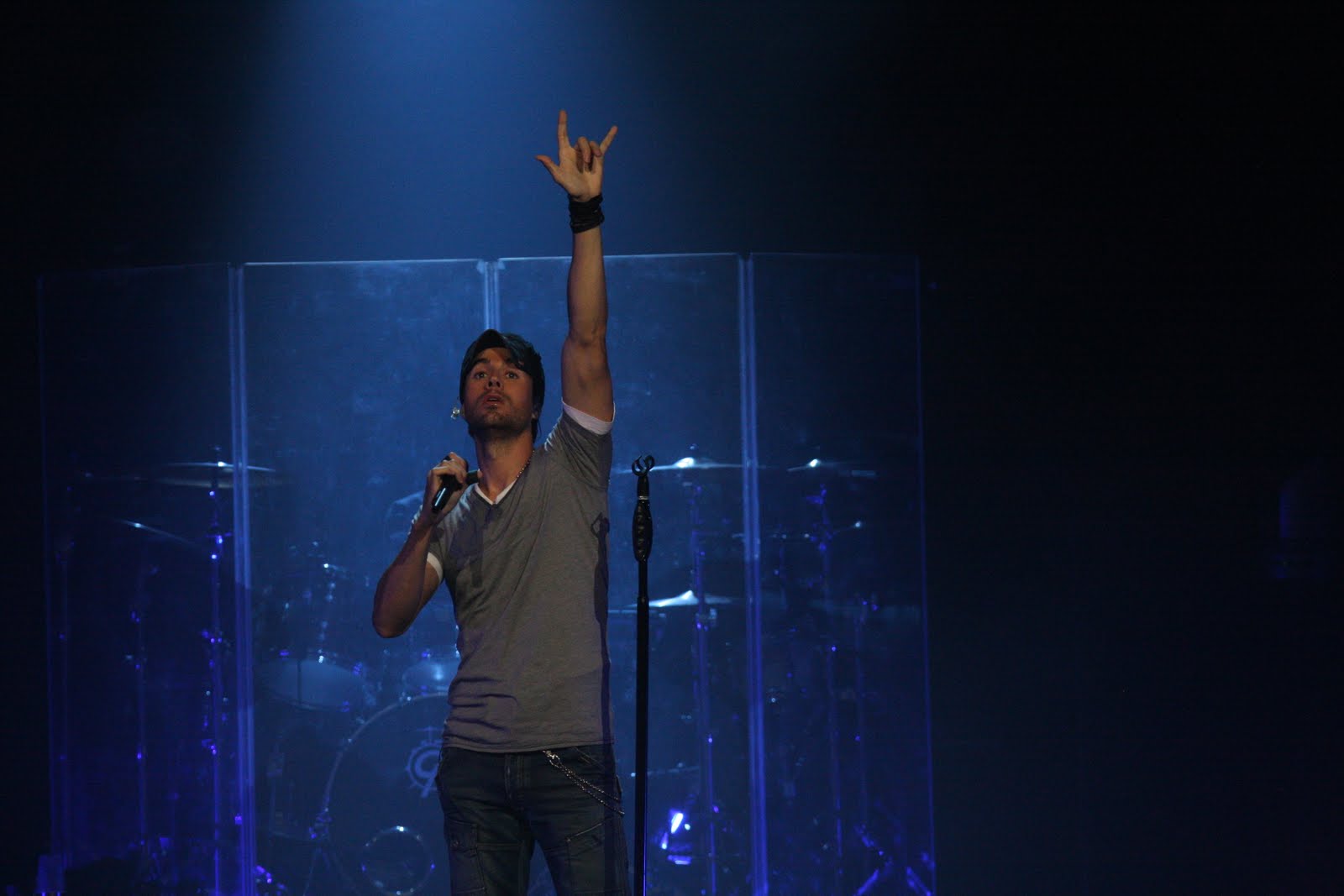 Eva Rinaldi Photography: Enrique Iglesias, DJ Havanna Brown And Pitbull ...