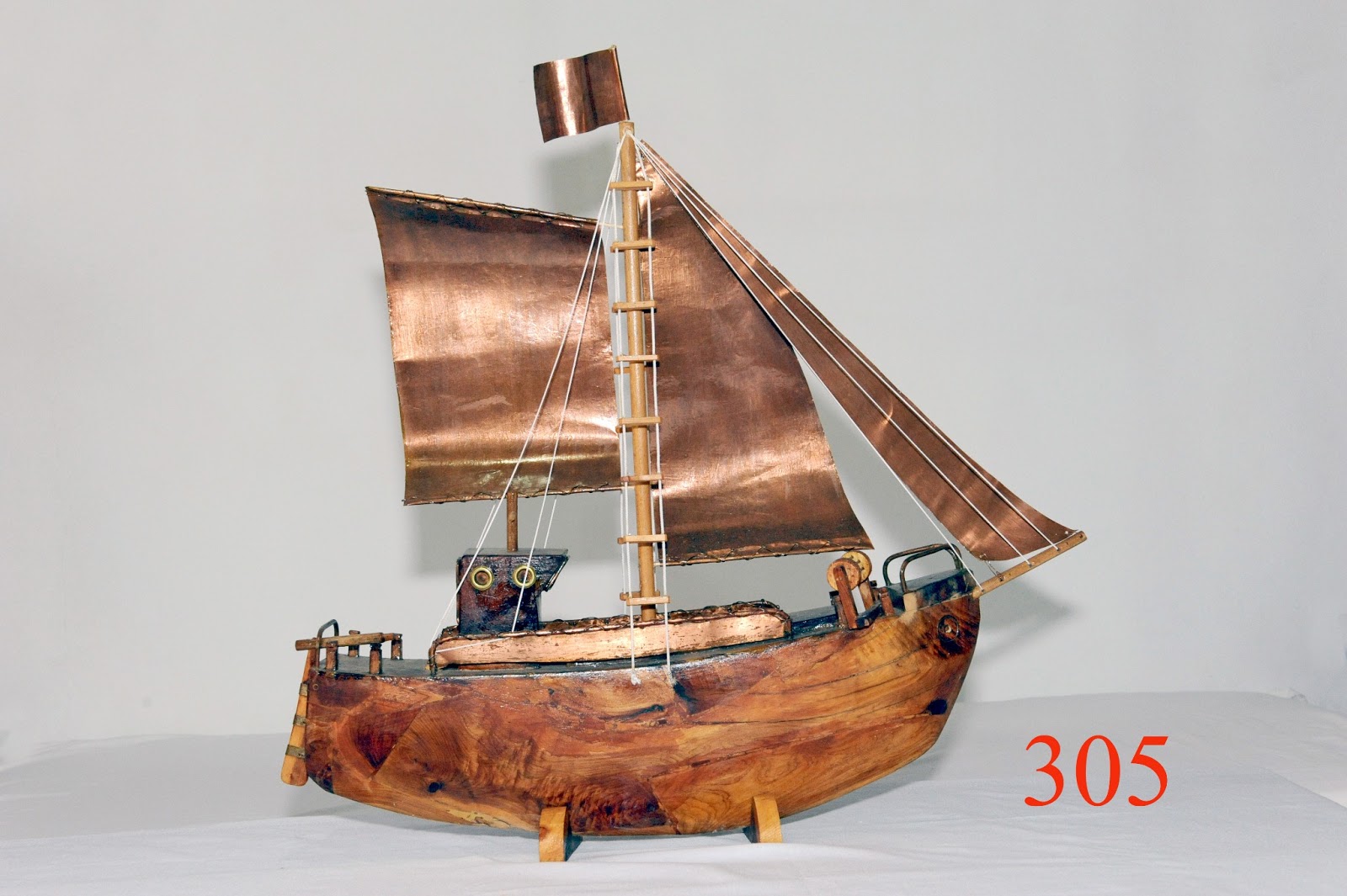 ΜΗΛΕΪΚΑ ΞΥΛΙΝΑ ΚΑΡΑΒΙΑ - MILOS WOODEN SHIPS