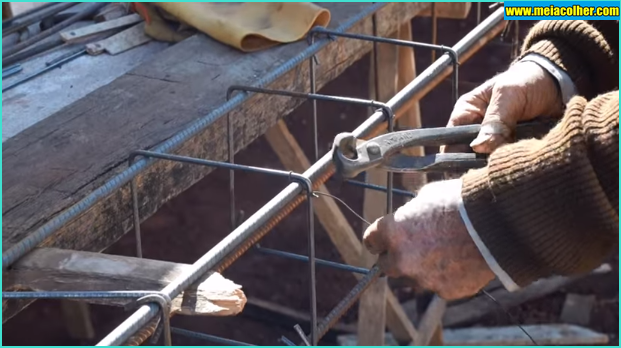Aprenda como amarrar ferragem de construção!