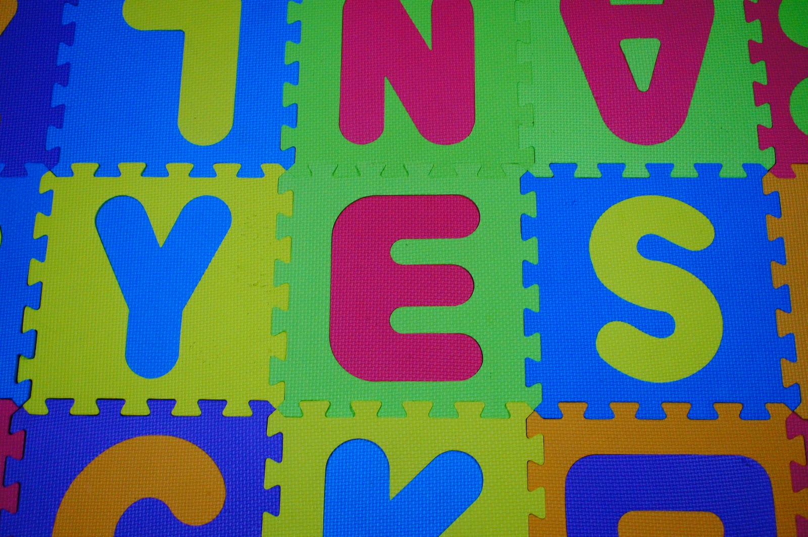 YES puzzle mat free picture for commercial use