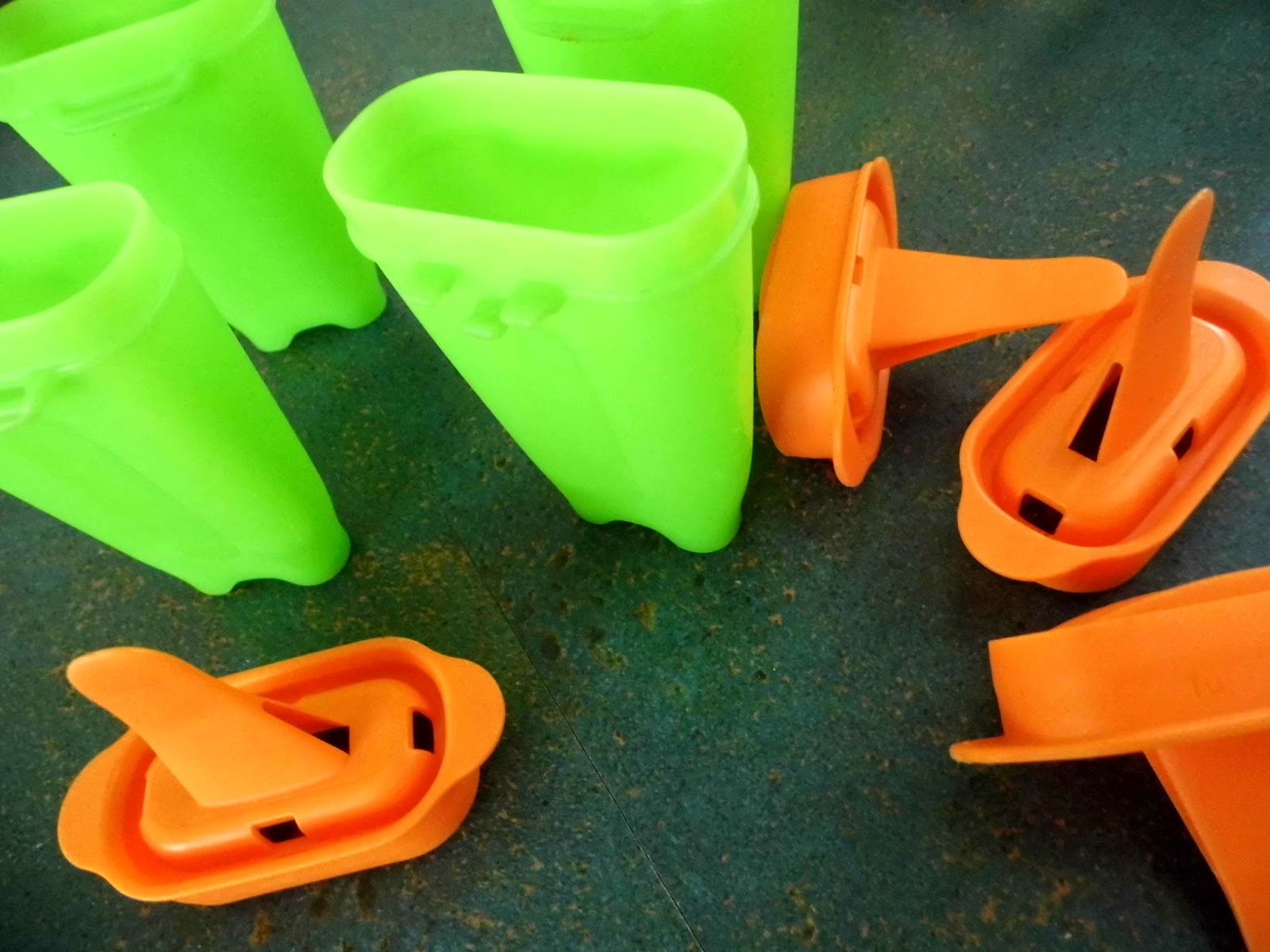 One Mother Hen: Just like a chocolate paddle pop....only homemade