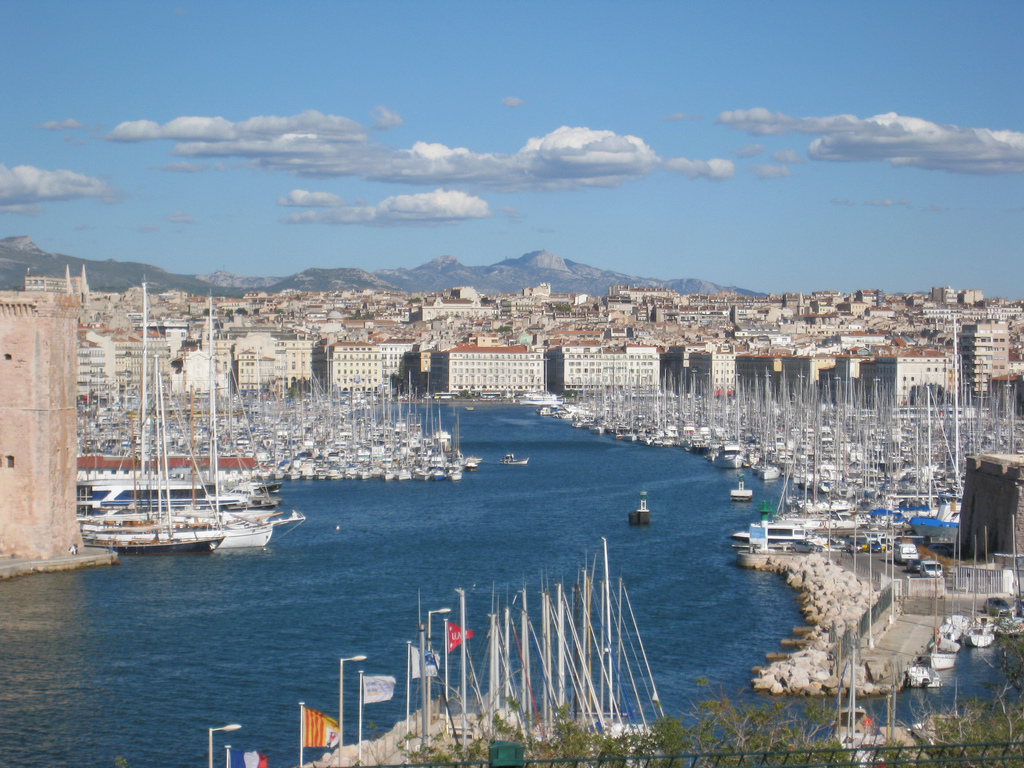 Urban Research: Skyline photos of Marseille, France