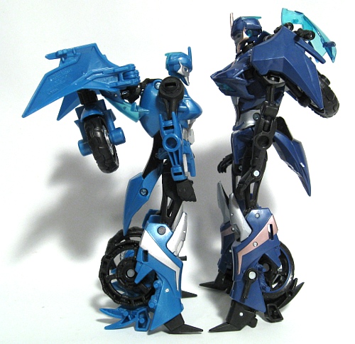 Eric's Yard: Transformers Prime: Arcee Robots in Disguise (RiD) Deluxe ...