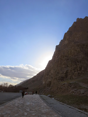 Persiana-Travels in Iran: Bisotun and Taghe Bostan