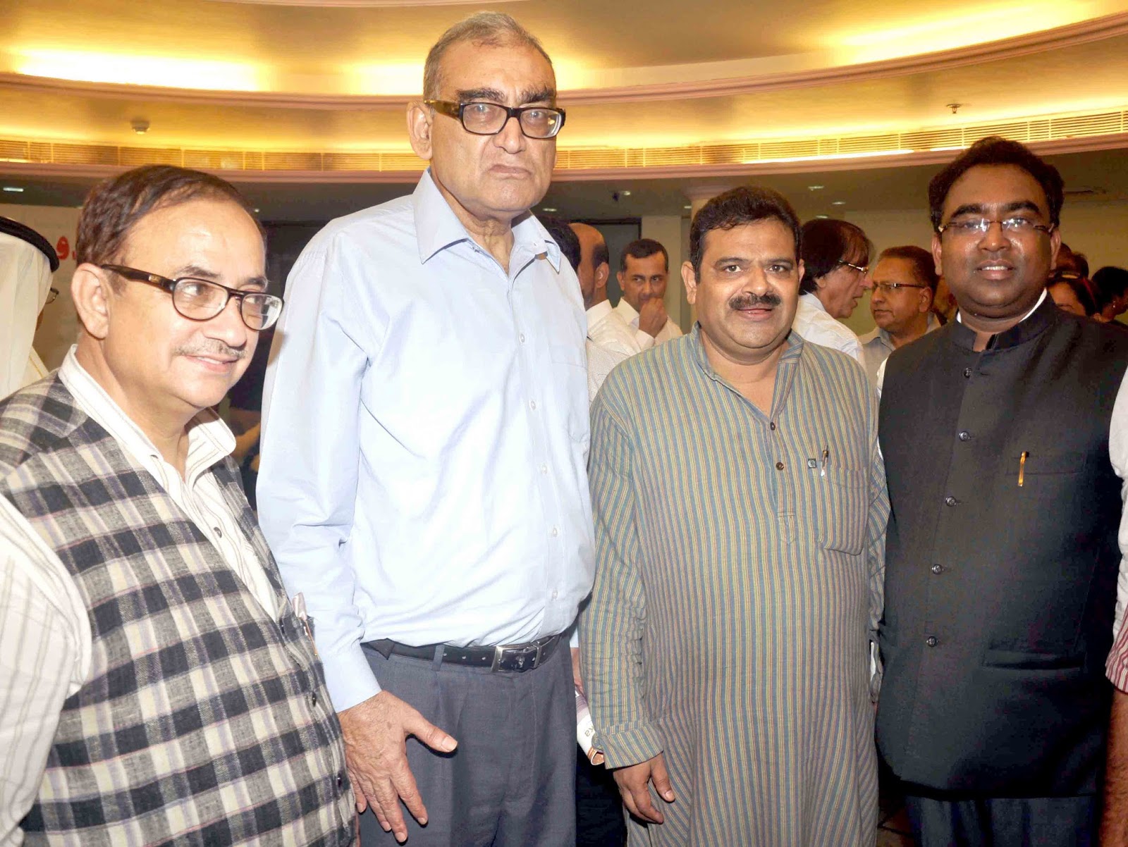 TARIQ SIDDIQUI: JUSTICE KATJU WITH M.TARIQ SIDDIQUI AUR ASIF AZMI.