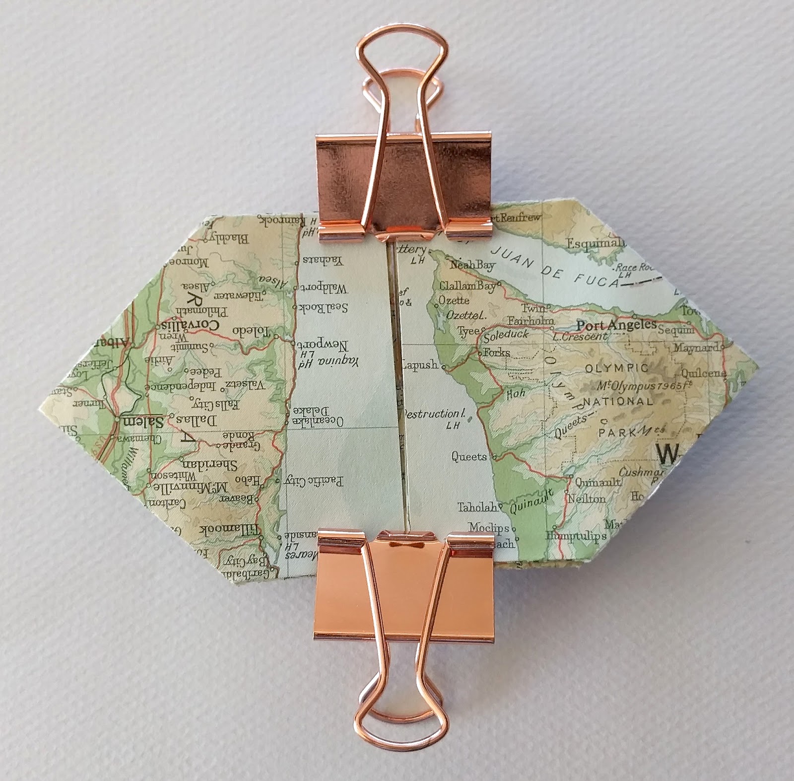 UnBound: A Paper Art Blog: Four Corner Map Fold