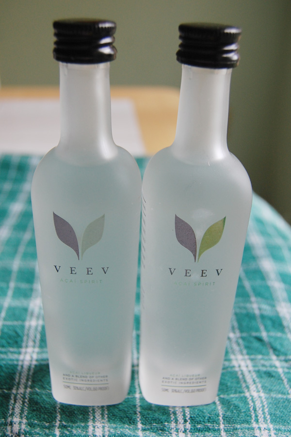 Benito's Wine Reviews: VeeV Açaí Spirit