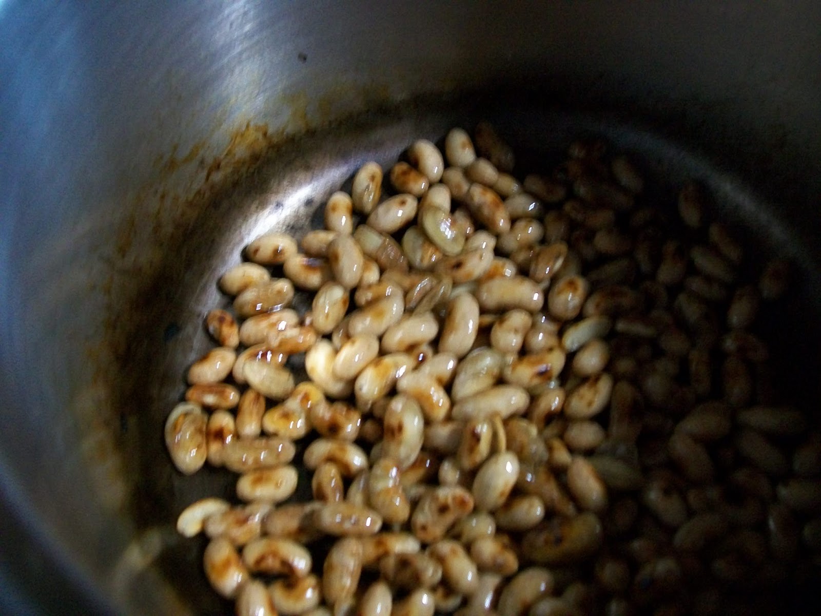 Michigan Cottage Cook: HOW TO COOK NUNA BEANS---THE BEANS THAT POP.