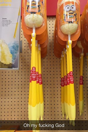 Notes and signs: 18 pictures of minion obsession