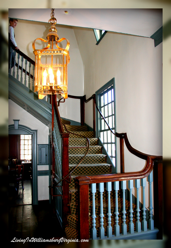 Living In Williamsburg, Virginia: King's Arms Tavern Foyer, Colonial ...