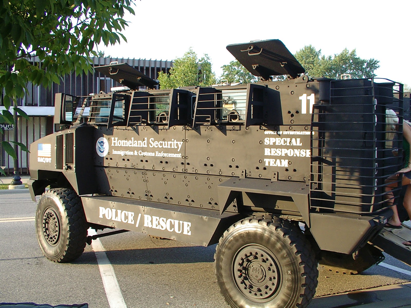 SNAFU!: DHS has enough armored vehicles to staff a US Army sized ...