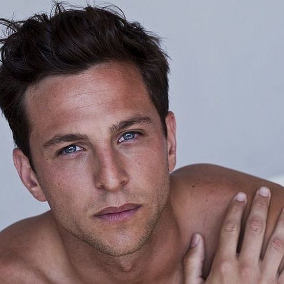 Favorite Hunks & Other Things: Ad Men: The hottie on the can...