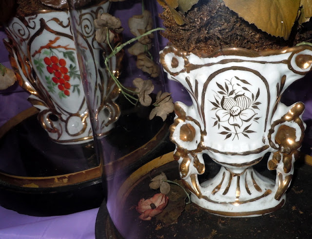 My Old Historic House: PARLOR DOMES a Different Kind of Flower Arranging.