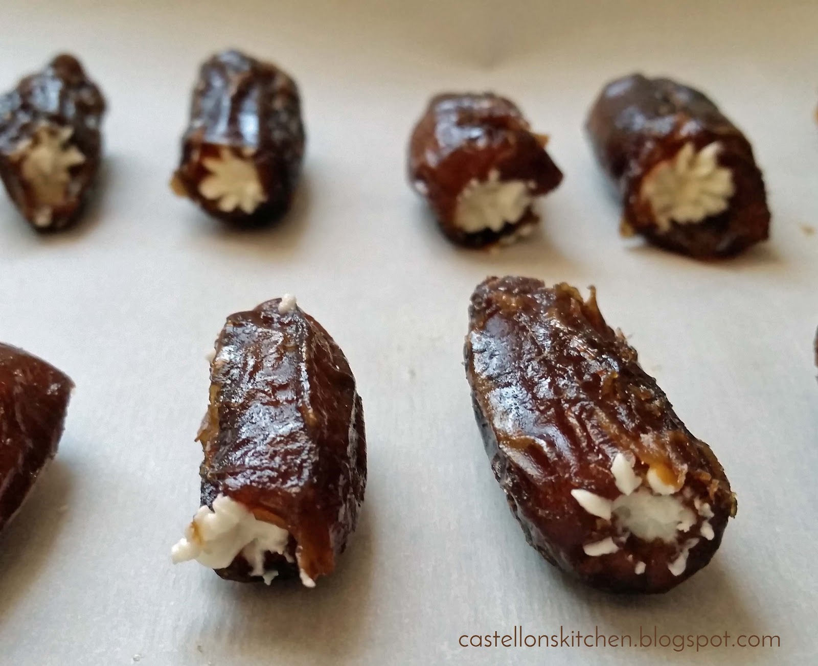 Castellon's Kitchen: Roasted Roaches