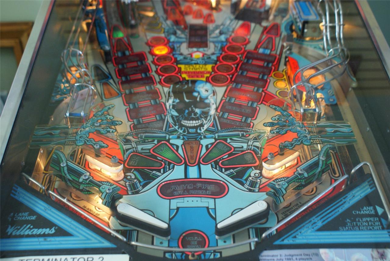 1991 WILLIAMS "TERMINATOR 2 - JUDGEMENT DAY" PINBALL MACHINE ~ Gold ...